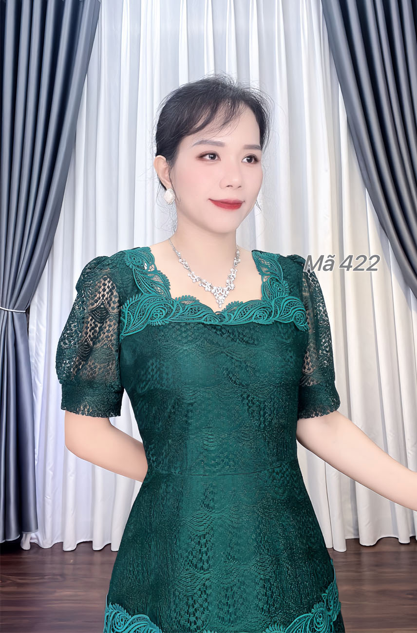 Dam xoe ren co vuong mau xanh ve chai moi e422 2
